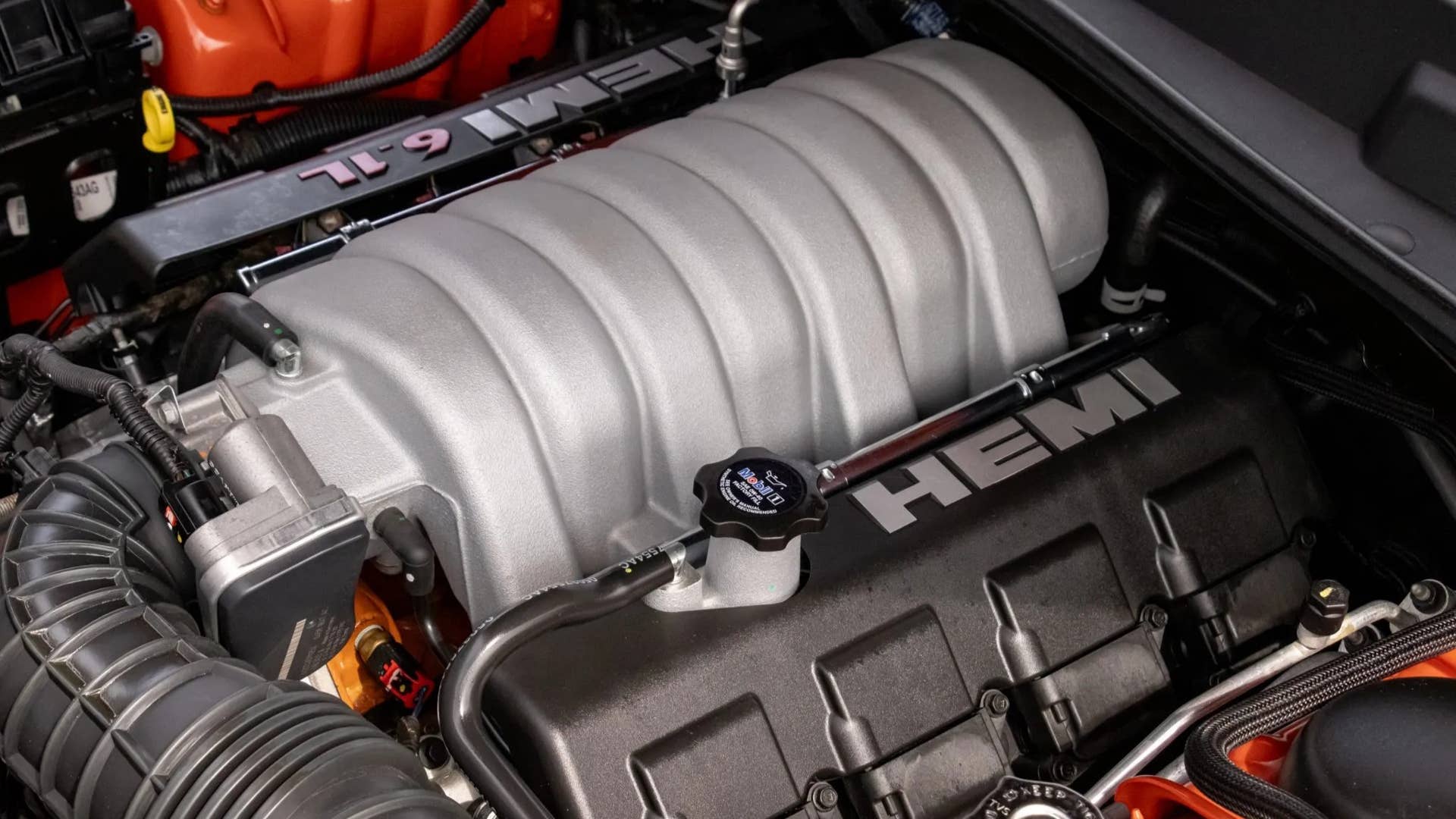 What Is a Hemi Engine? Inside Chrysler’s Legendary V8 - AxleAddict