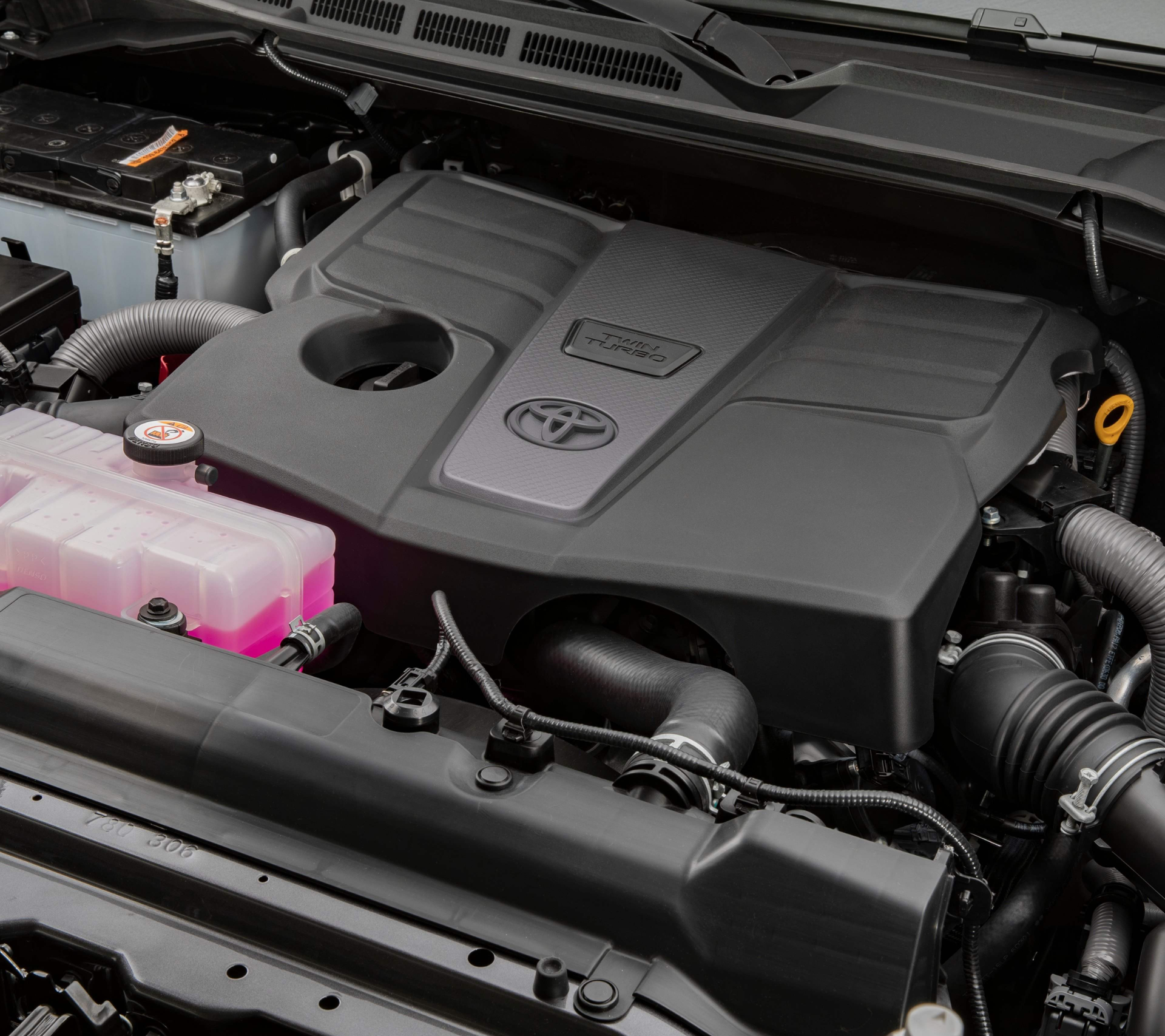 2024 Toyota Tundra Owner Faces Engine Failure at 44K Miles — Here’s ...