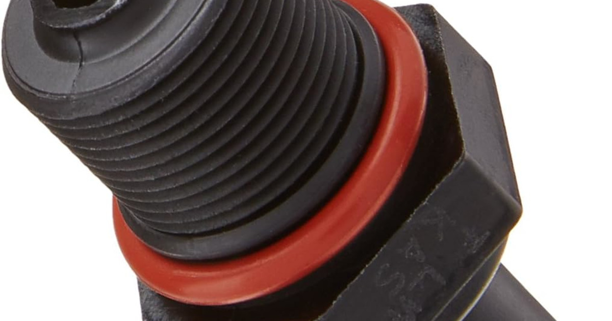 Bad PCV Valve Symptoms and How to Diagnose Them Fast - AxleAddict