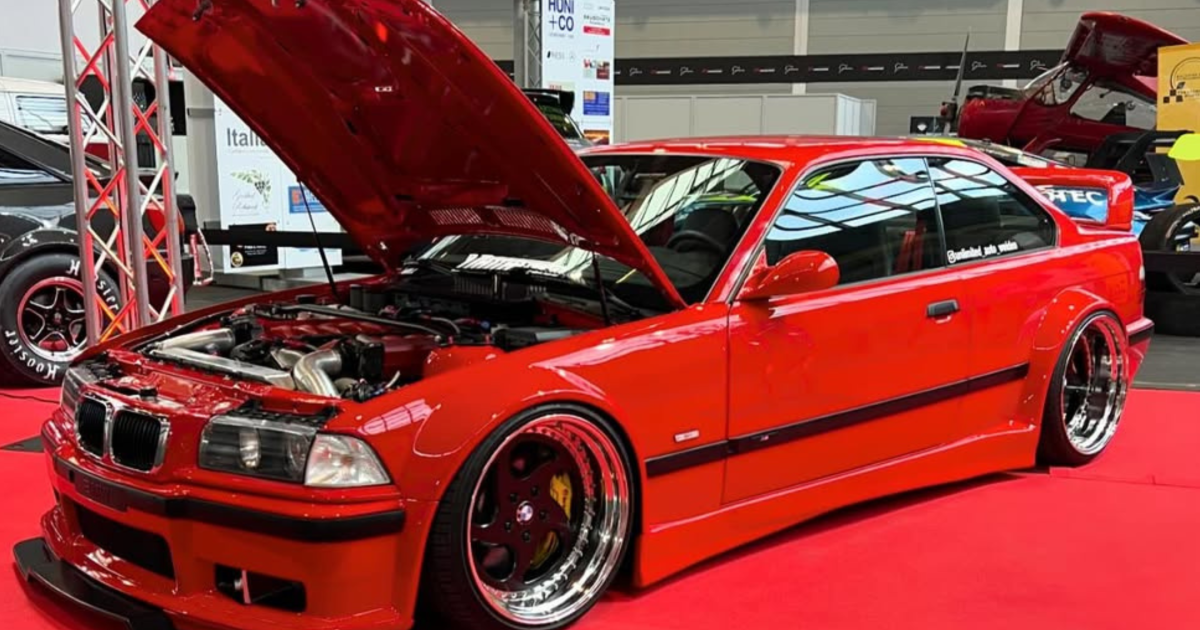 This BMW E36 Hides A Swapped Twin-Turbo V12 Producing 1,000 Horsepower ...