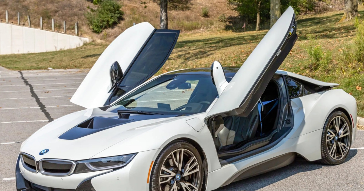 BMW B38 Engine: Specs, Reliability & Cars List - AxleAddict