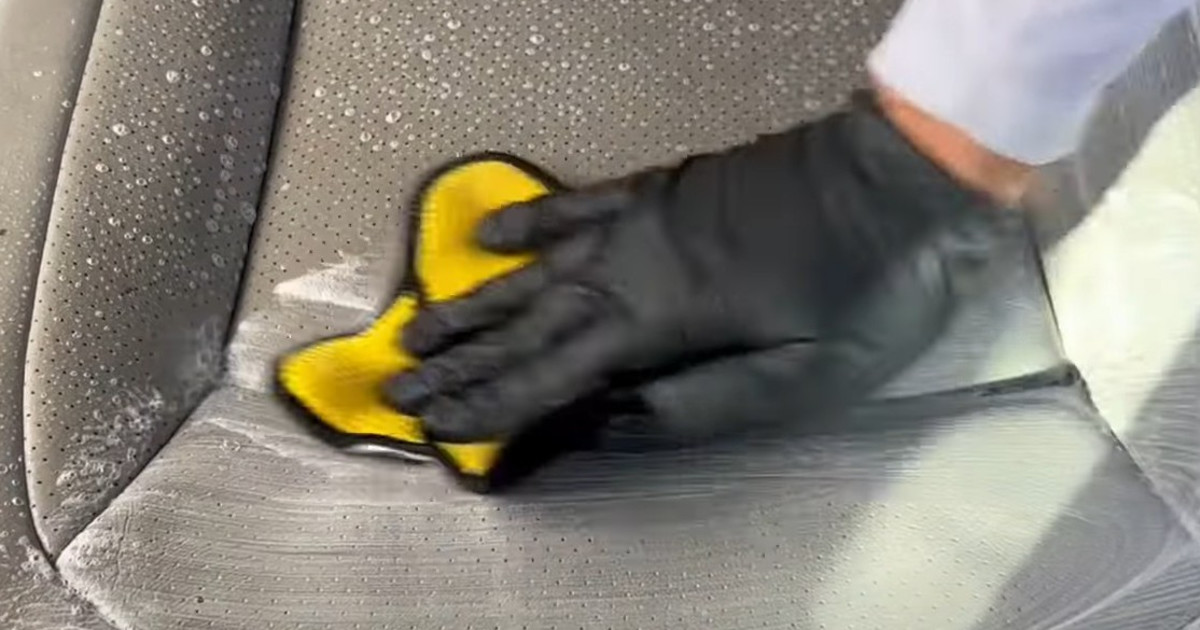 How to Clean Leather Car Seats Like a Pro | Step-by-Step Guide - AxleAddict