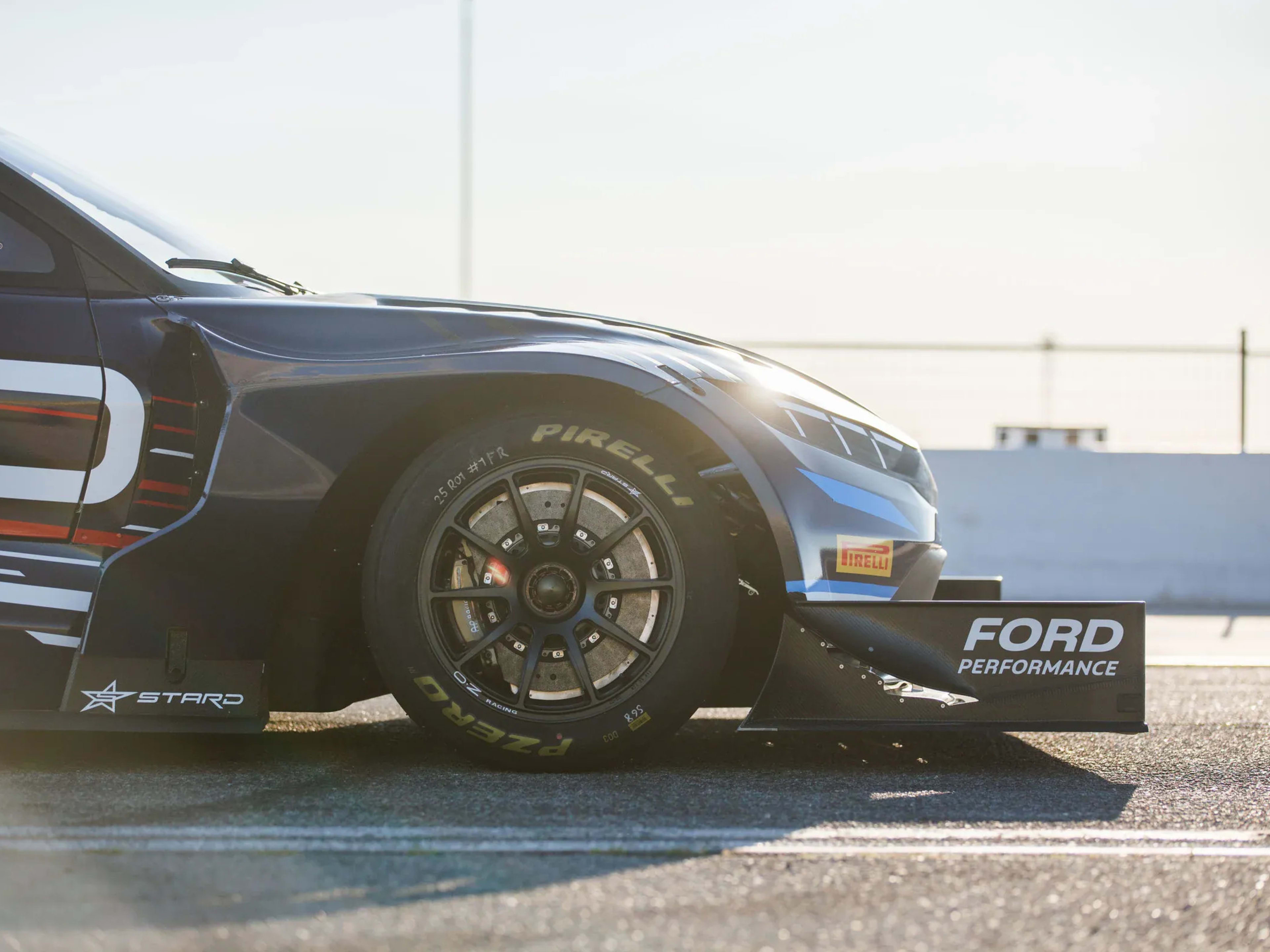 Learn what are the 3 types of brake noises - AxleAddict