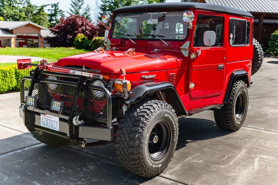 Rare V8-Powered 1975 Toyota FJ40 Chevota Heats Up Bring a Trailer ...