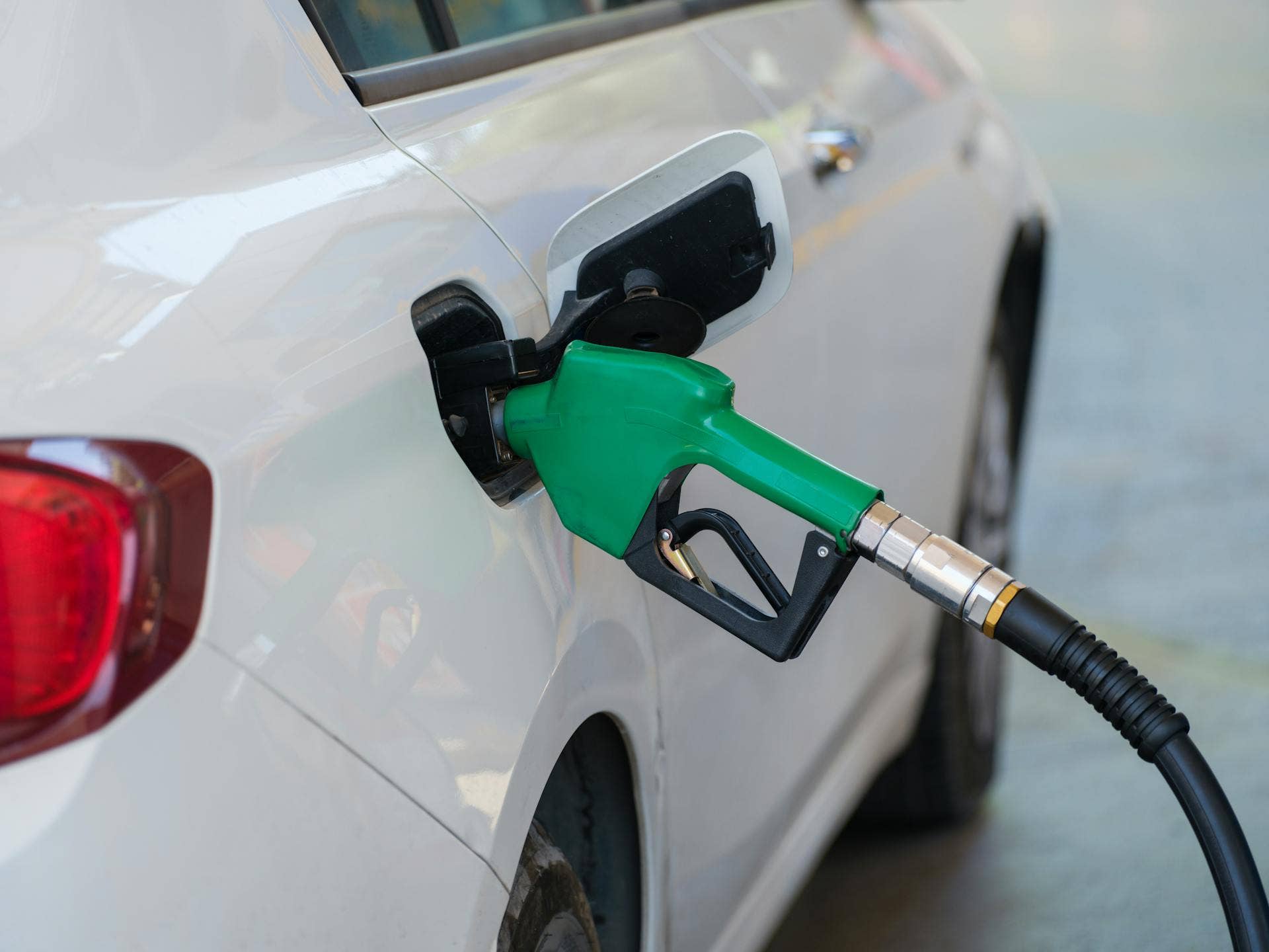 How Long Does Gas Last? Shelf Life, Storage & Fixes - AxleAddict