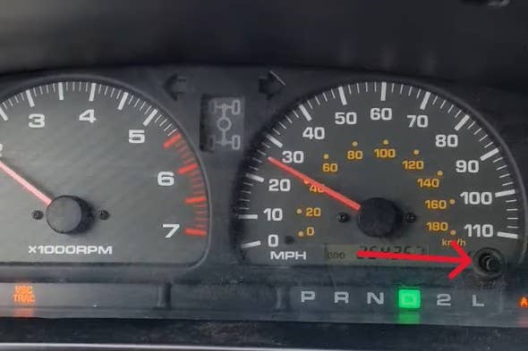 How to Reset the Maintenance Light on a Toyota 4Runner - AxleAddict