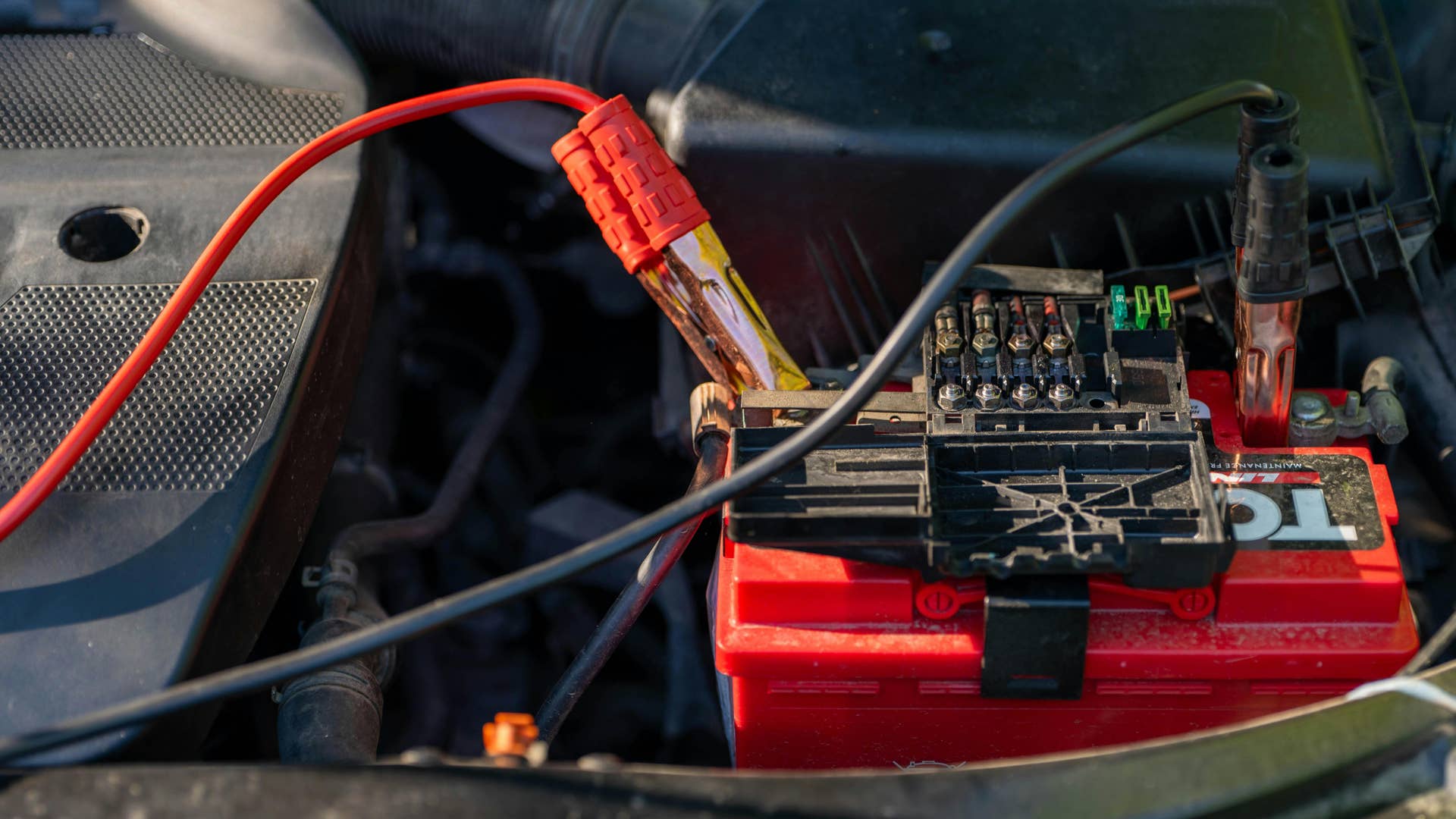 How To Charge My Car Battery At Home