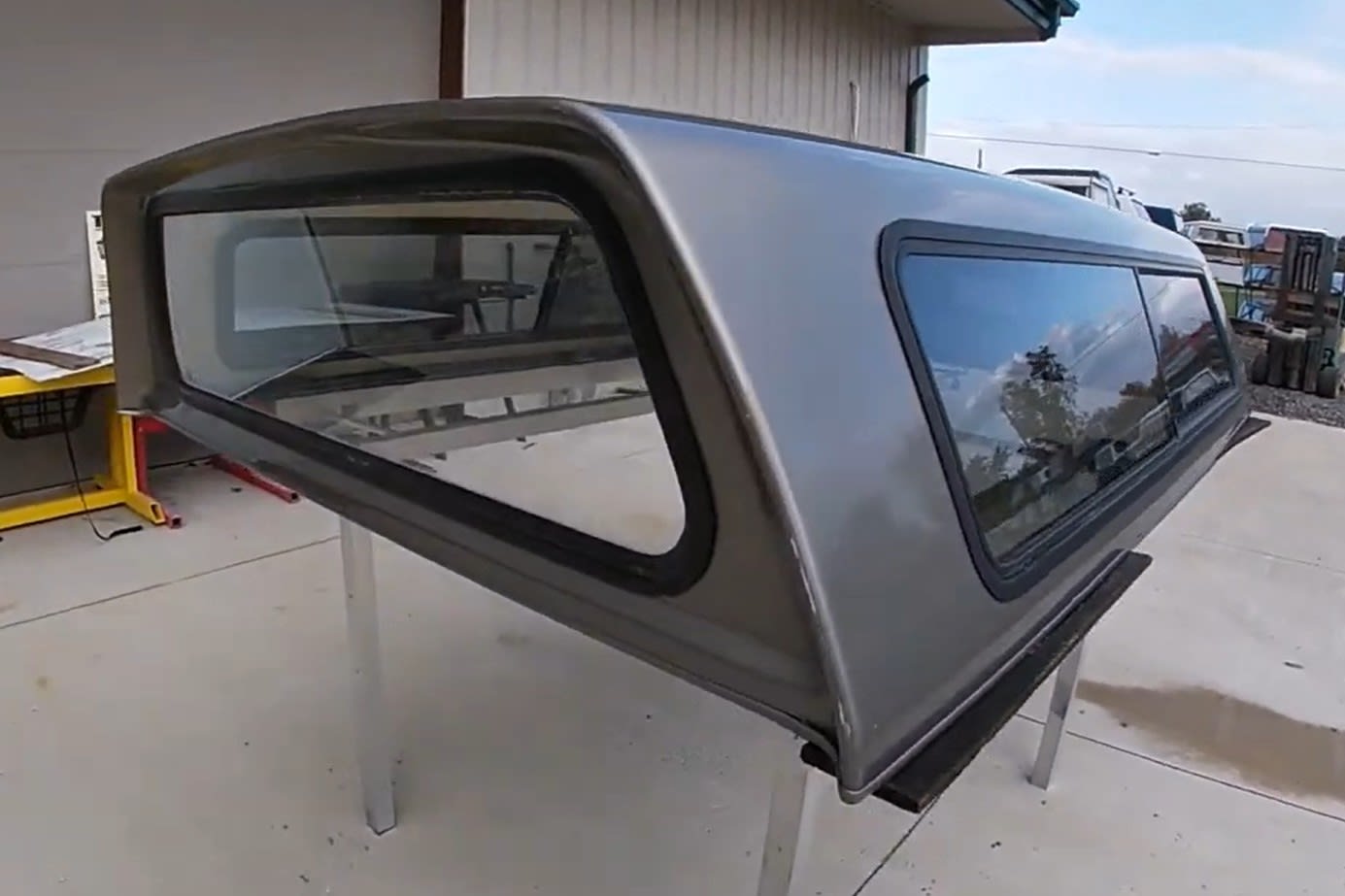 Used Camper Shell Fit Guide for Ford F-150 & Super Duty Trucks - AxleAddict