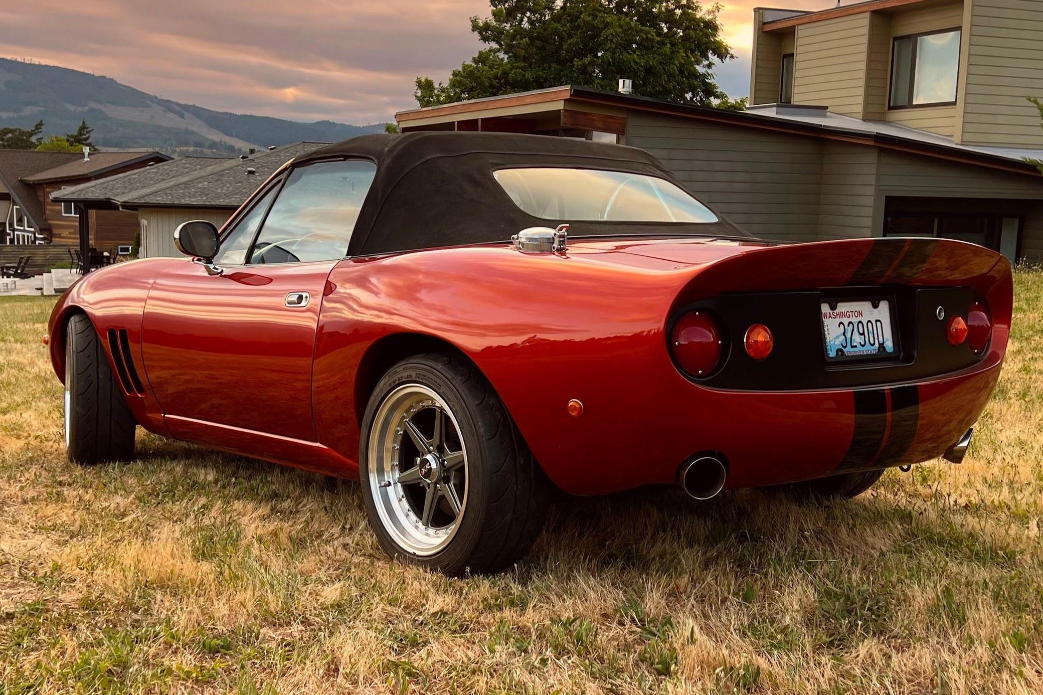 Mazda Miata With Ferrari Body Kits Delivers 235 HP From Ford V8 ...