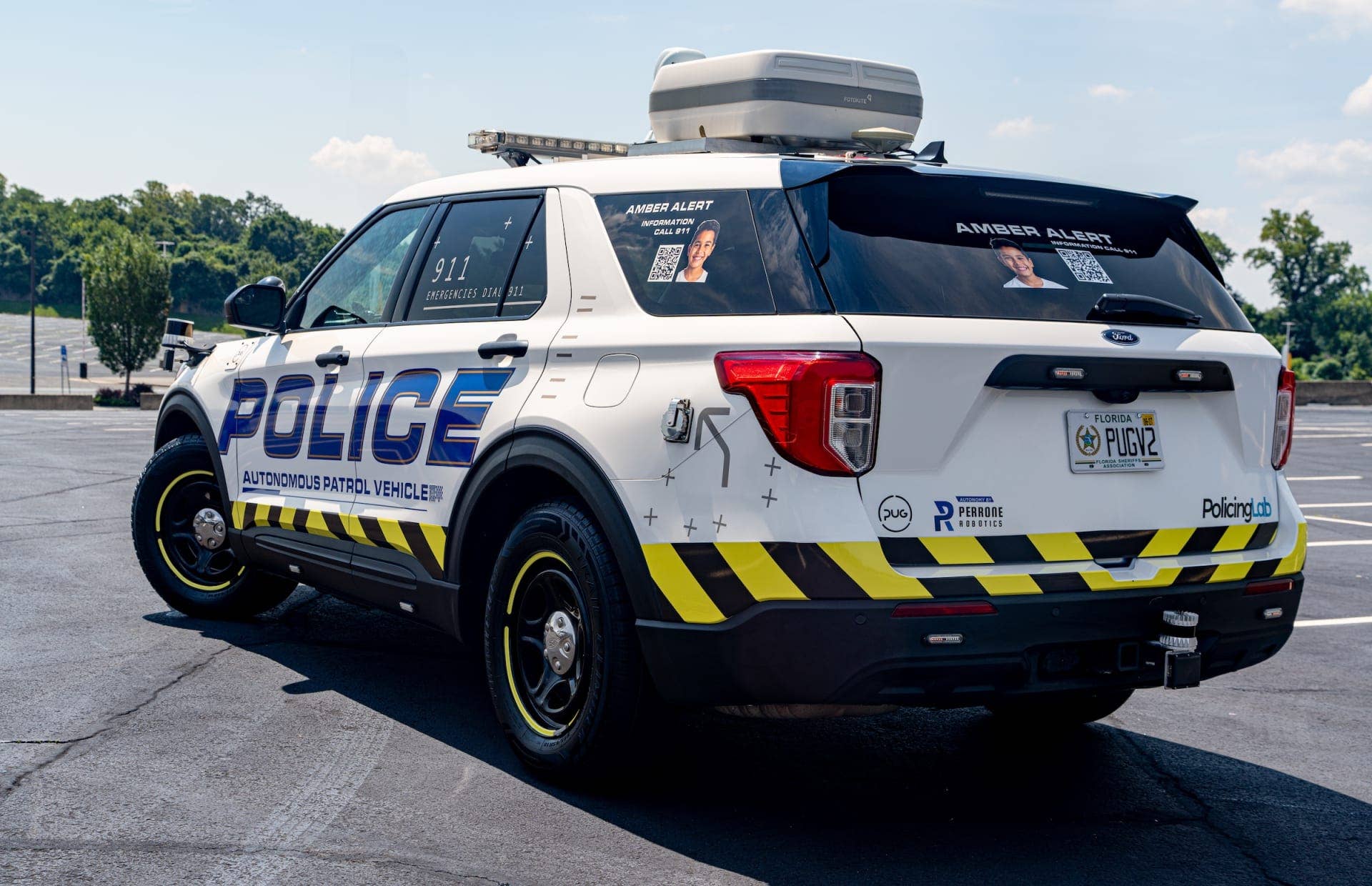 Miami-Dade Tests AI-Driven Ford Explorer Police Vehicle With Drone ...