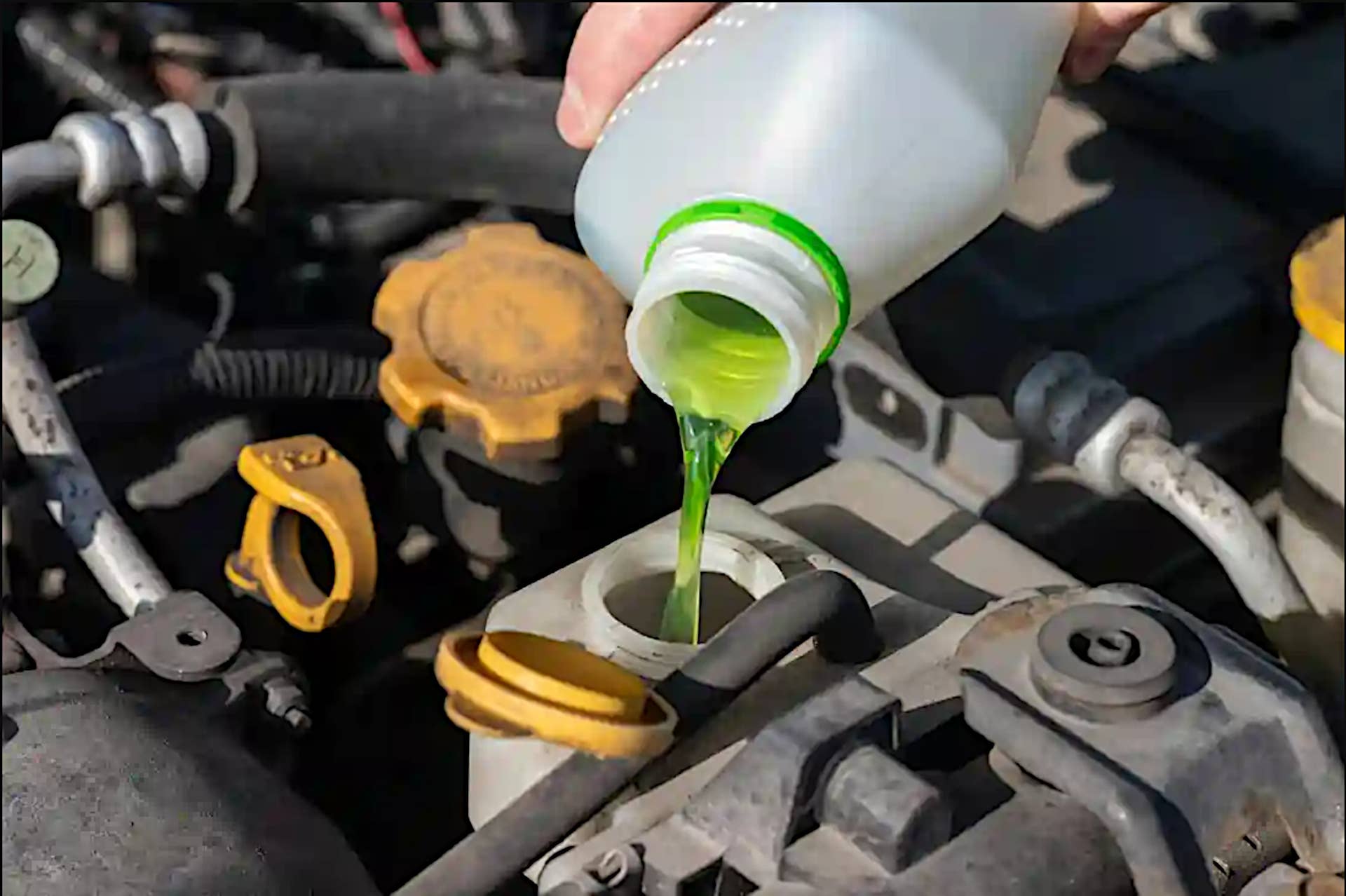 How to Tell if Coolant Is Low: Signs, Causes, and What to Do - AxleAddict