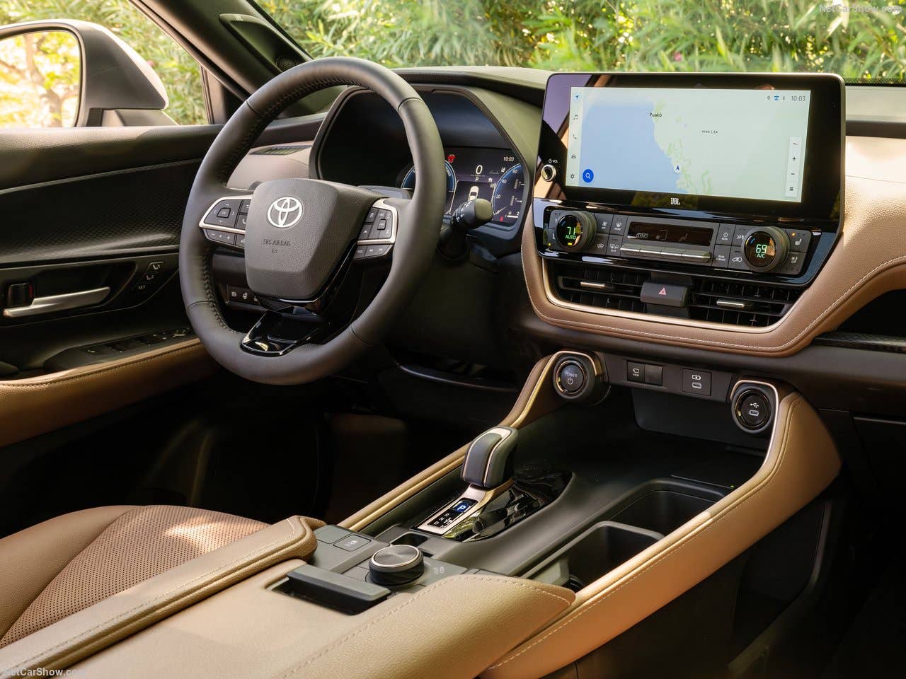 Toyota Highlander Inside With Comfort, Space & Smart Design - AxleAddict