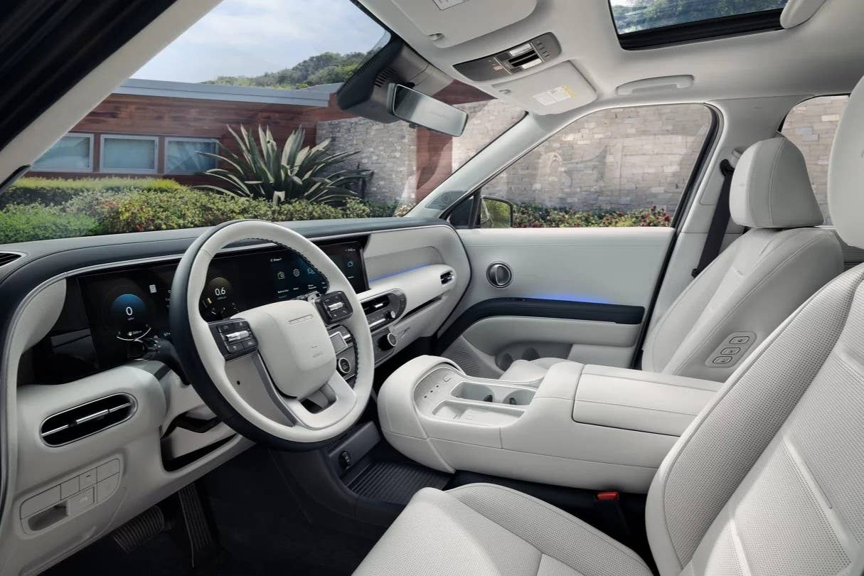 Hyundai Palisade Interior Review: Mid-Century Modern Meets Practicality ...